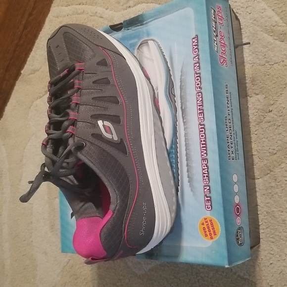 Skechers | Shoes | Skechers Shapeups | Poshmark